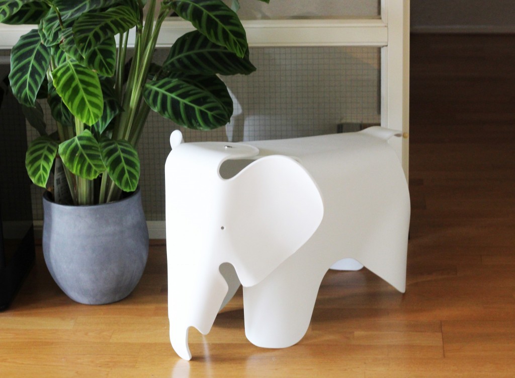 Winweek: win een Eames Elephant Chair! | Twinkelbella